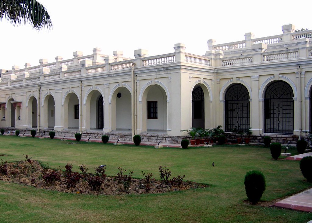 CUET: DU to Admit 30% More Students Under SC/ST Category to Fill Seats